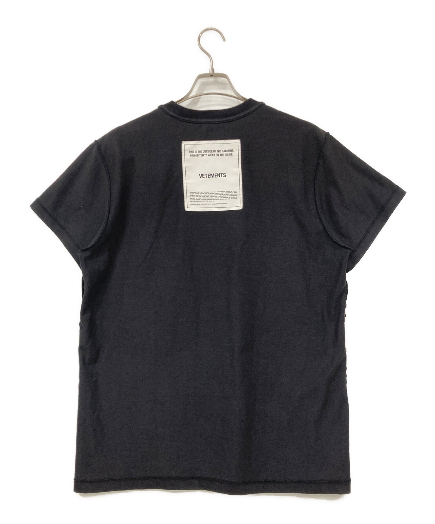 中古・古着通販】VETEMENTS (ヴェトモン) 半袖カットソー ブラック