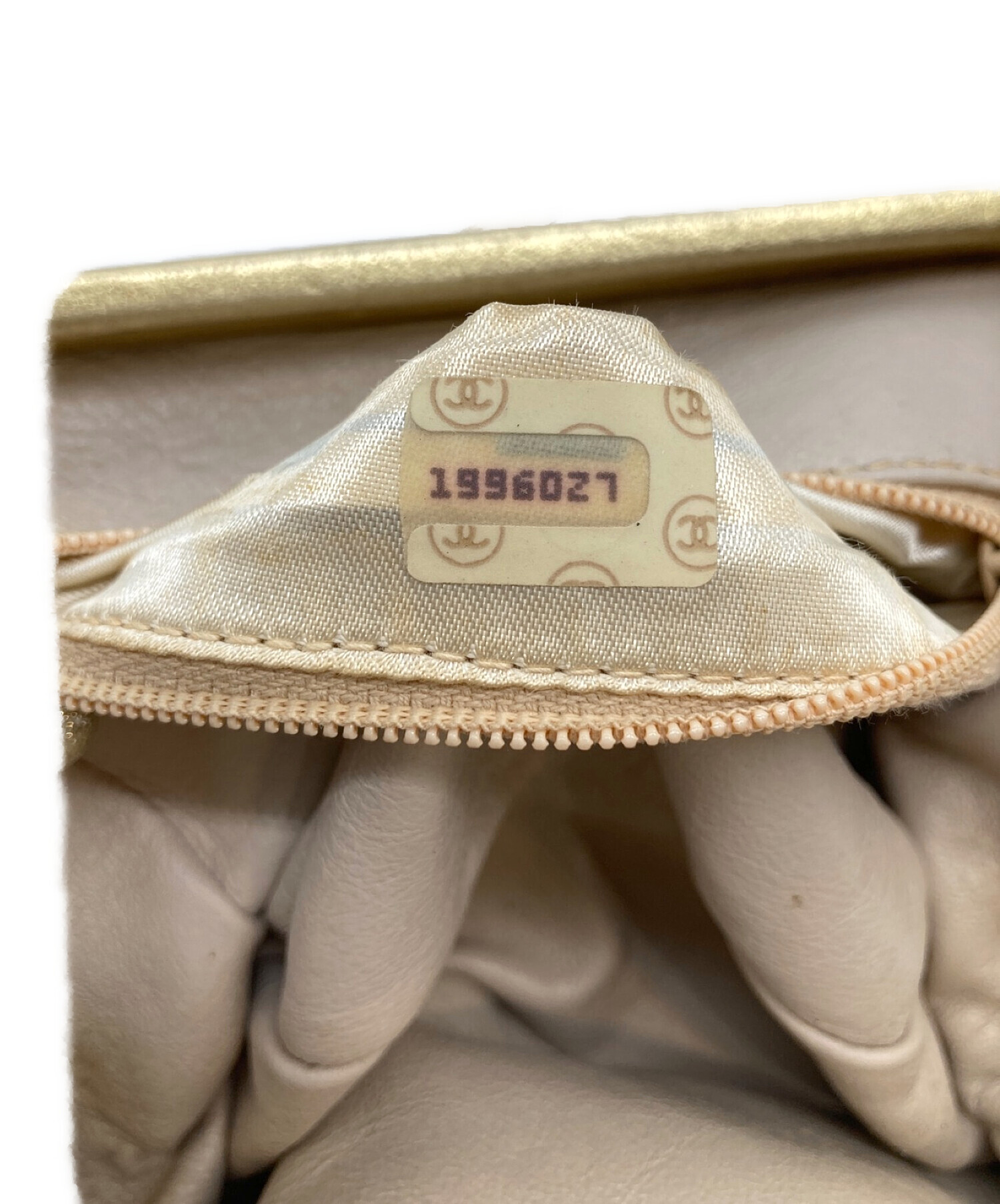 中古・古着通販】CHANEL (シャネル) ショルダーバッグ ゴールド