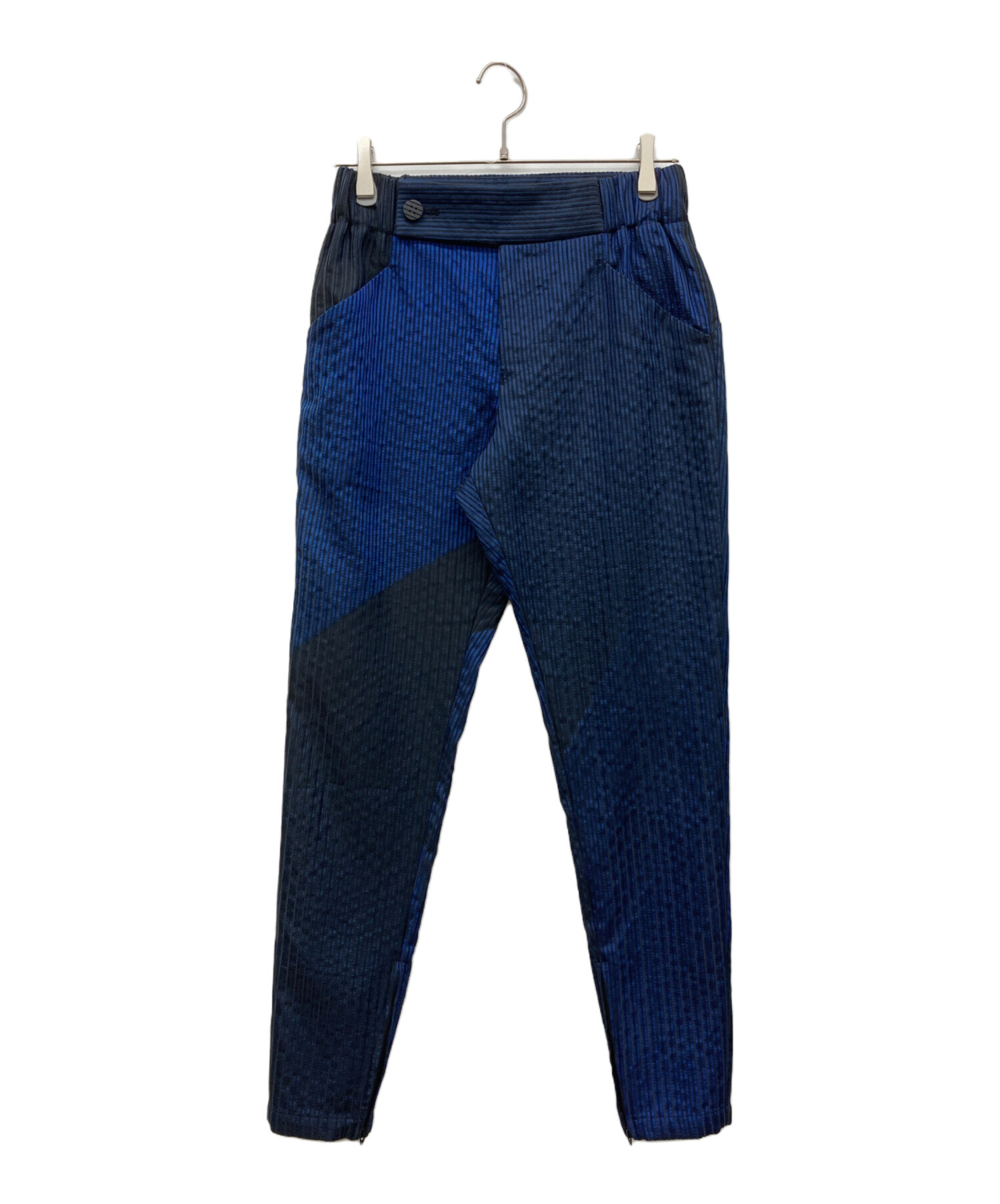 ISSEY MIYAKE イッセイミヤケ パンツ（その他） レディース 【古着】【中古】 中古・古着通販】ISSEY MIYAKE (イッセイミヤケ) プリーツパンツ