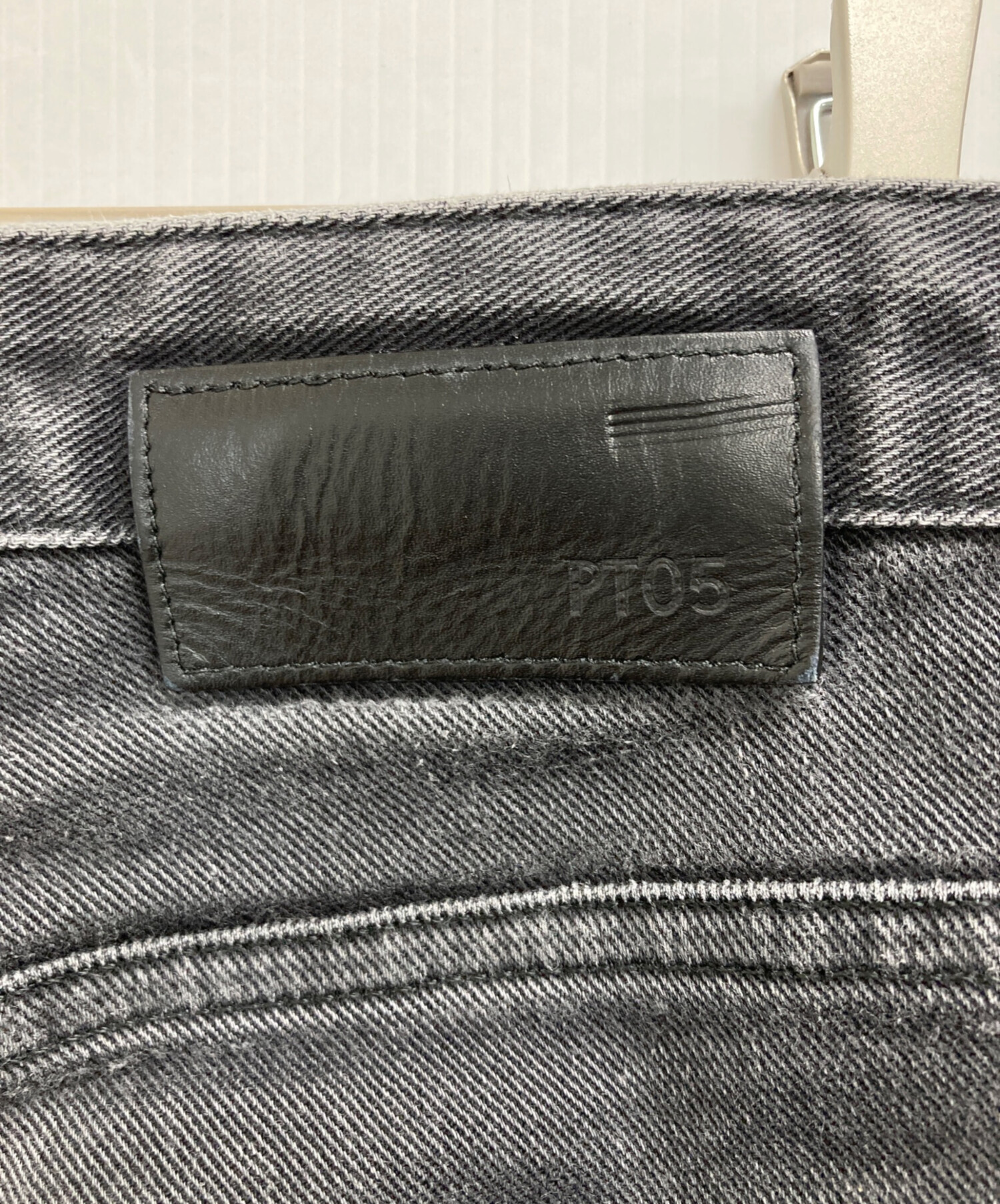 PT05 ピーティーゼロチンクエ スラックス メンズ 【古着】【中古】 中古・古着通販】PT05 (ピーティーゼロチンクエ) デニムパンツ グレー
