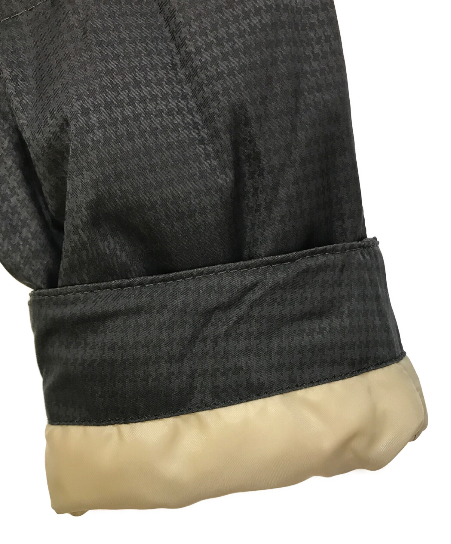 中古・古着通販】eleventy (イレブンティ) ダウンジャケット グレー